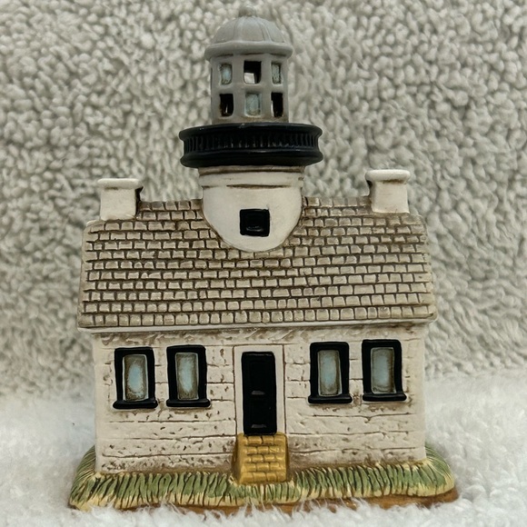 Lefton | Accents | Vintage Lefton 994 Lighthouse Figurine | Poshmark
